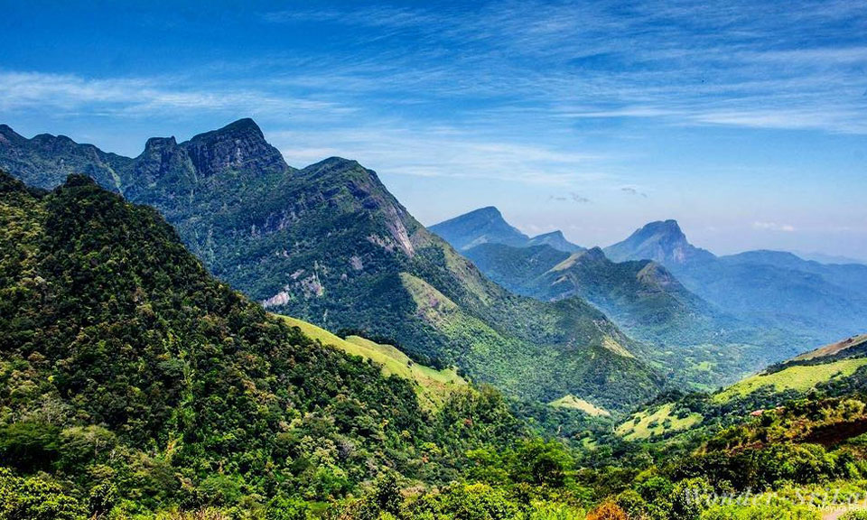 Knuckles Mountain range – With Sri Lankans
